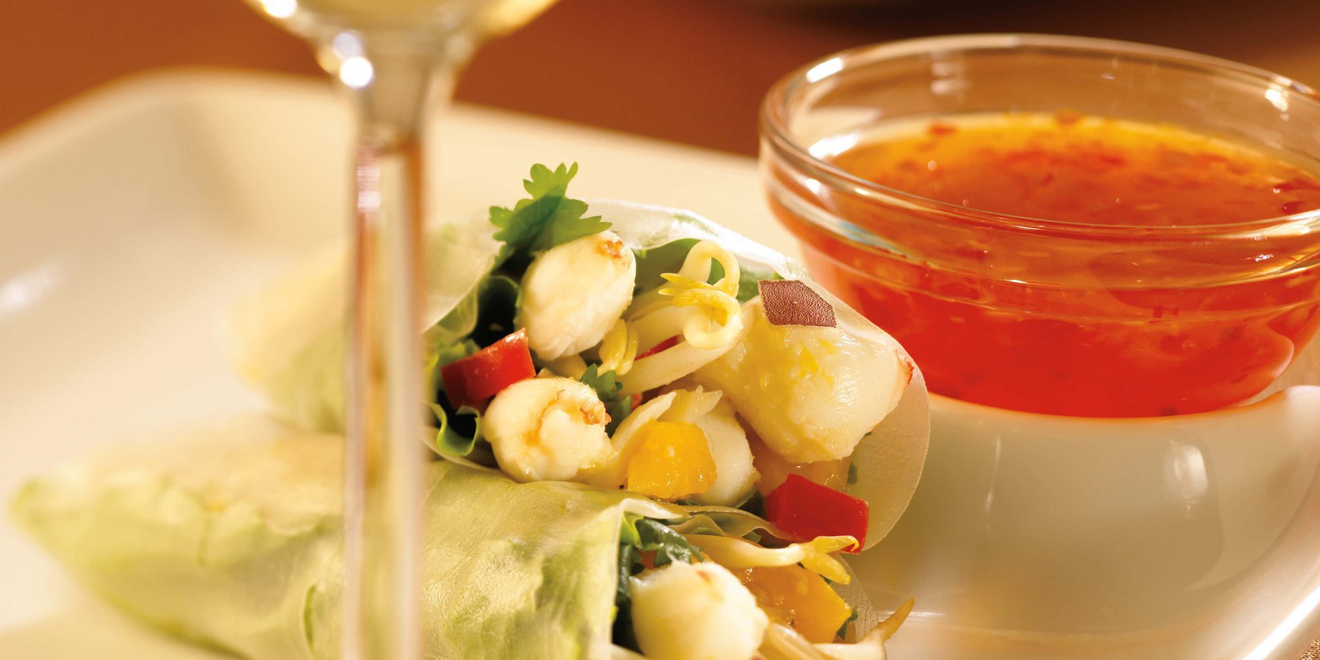 Thai Chili Mango Crab Wraps - Clover Leaf