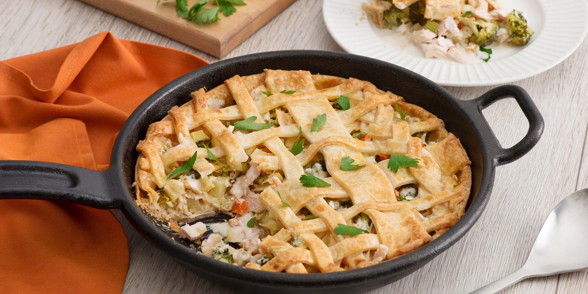 Tuna Pot Pie - Clover Leaf